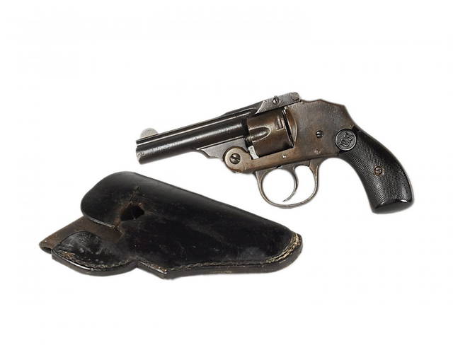 US Revolver Co. H&R Hammerless Top Break Revolver, .32 - Feb 10, 2013 ...