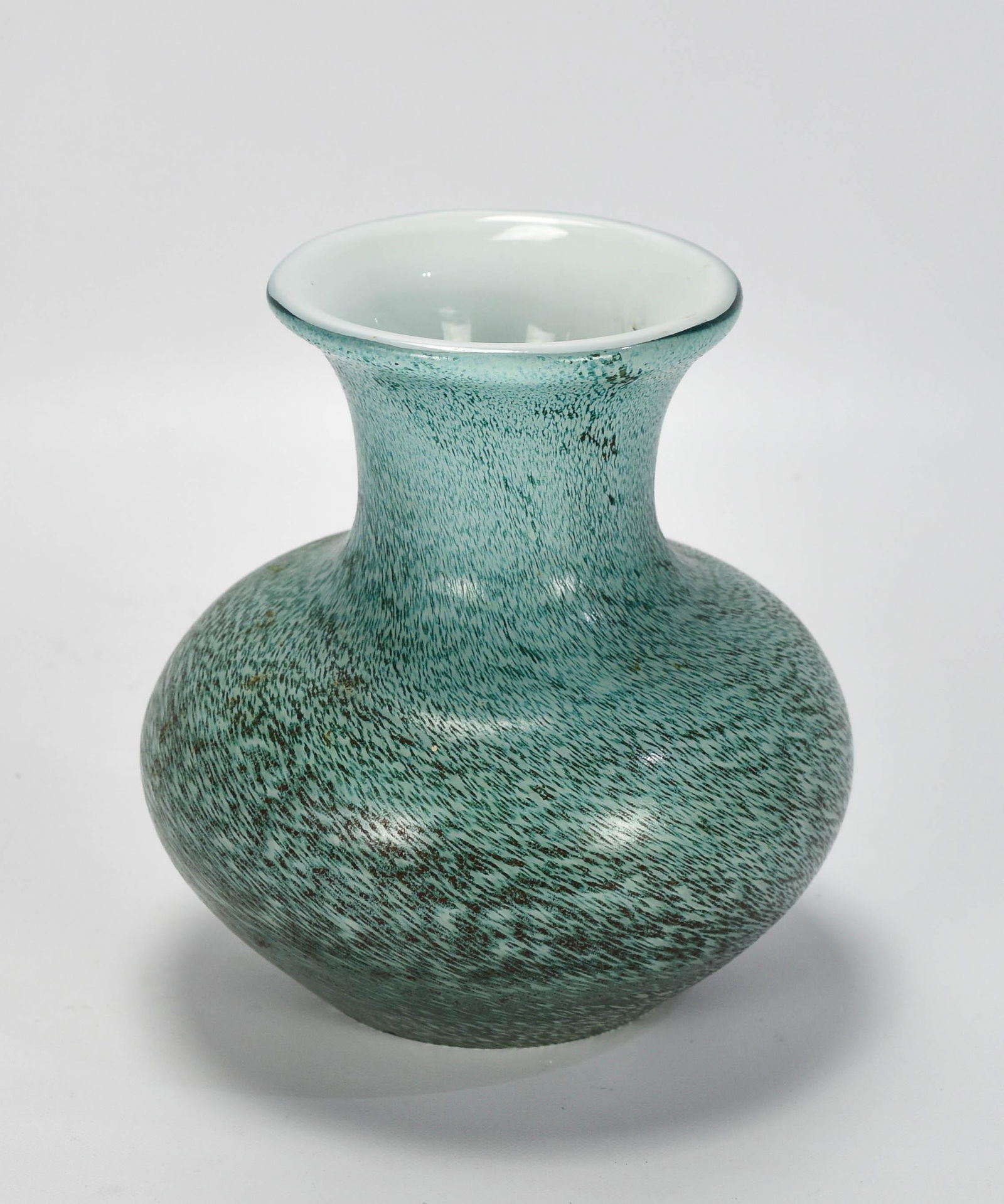 Vintage Kamei Art Glass Squatty Vase Feb 13 2022 Ararity Auctions In Va
