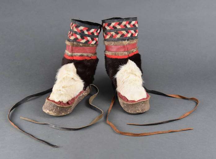 Vintage Inuit Eskimo Mukluks Pair Boots Native American - Oct 16, 2022 ...
