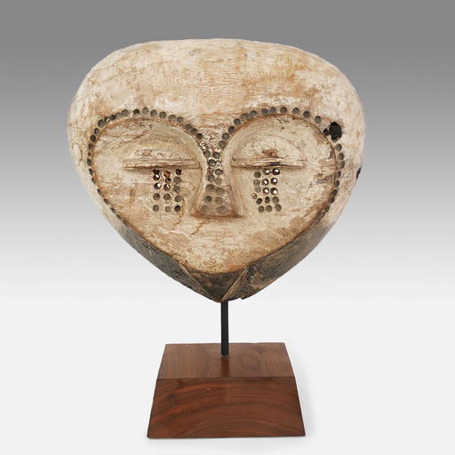 Robert & Nancy Nooter Estate Fine African Art Auction on Oct 15, 2023 ...