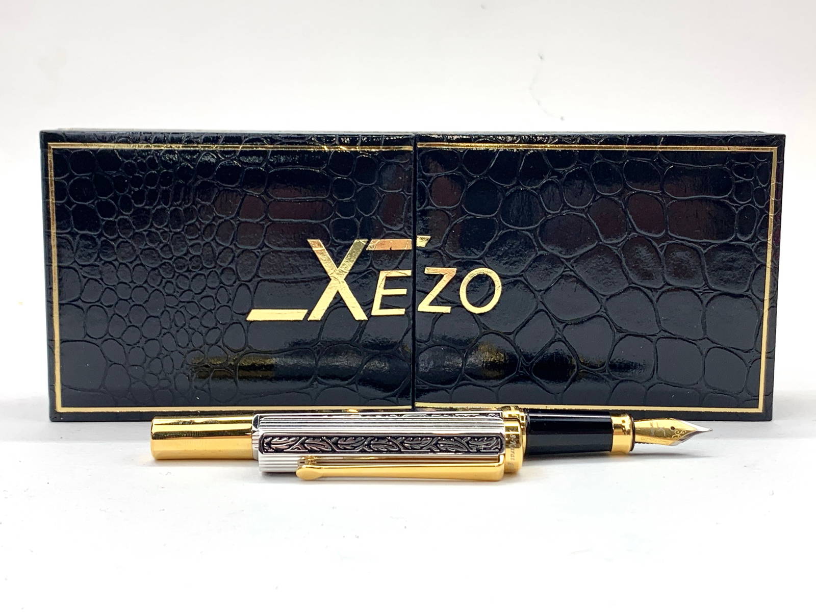 Xezo Germany Legionnaire Octagonal Chrome And Gold Fountain Pen W/box Auction