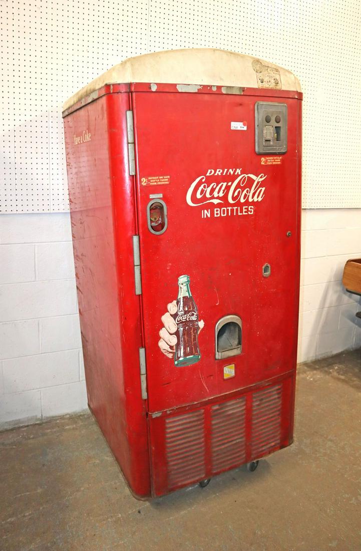 Semi Antique Coca Cola .25 Machine, Orig. Paint