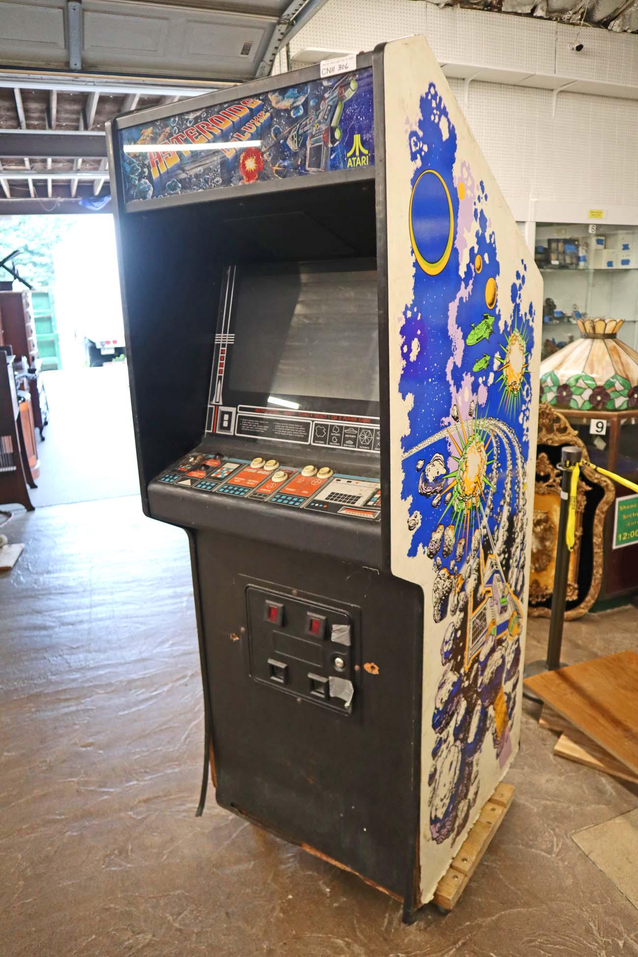 Asteroids Deluxe Arcade Machine