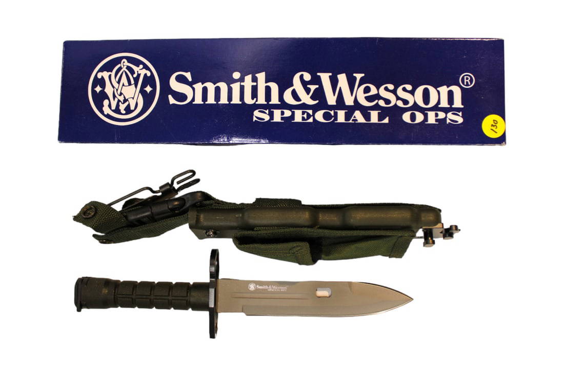 Smith & Wesson Green Special Ops Sw1g Knife With Sheath In Original Box ...
