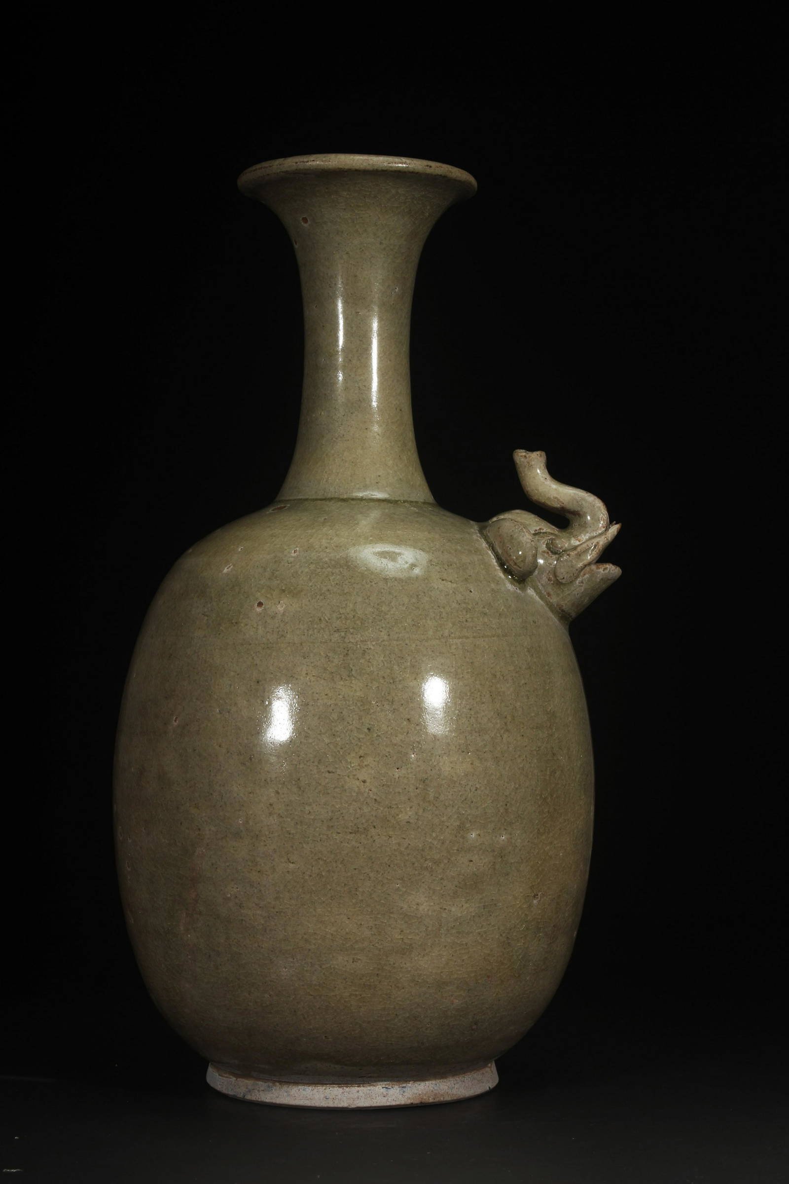 XIANGZHOU WARE CELADON ELEPHANT VASE, SUI DYNASTY, CHINA (#0460) on Mar ...