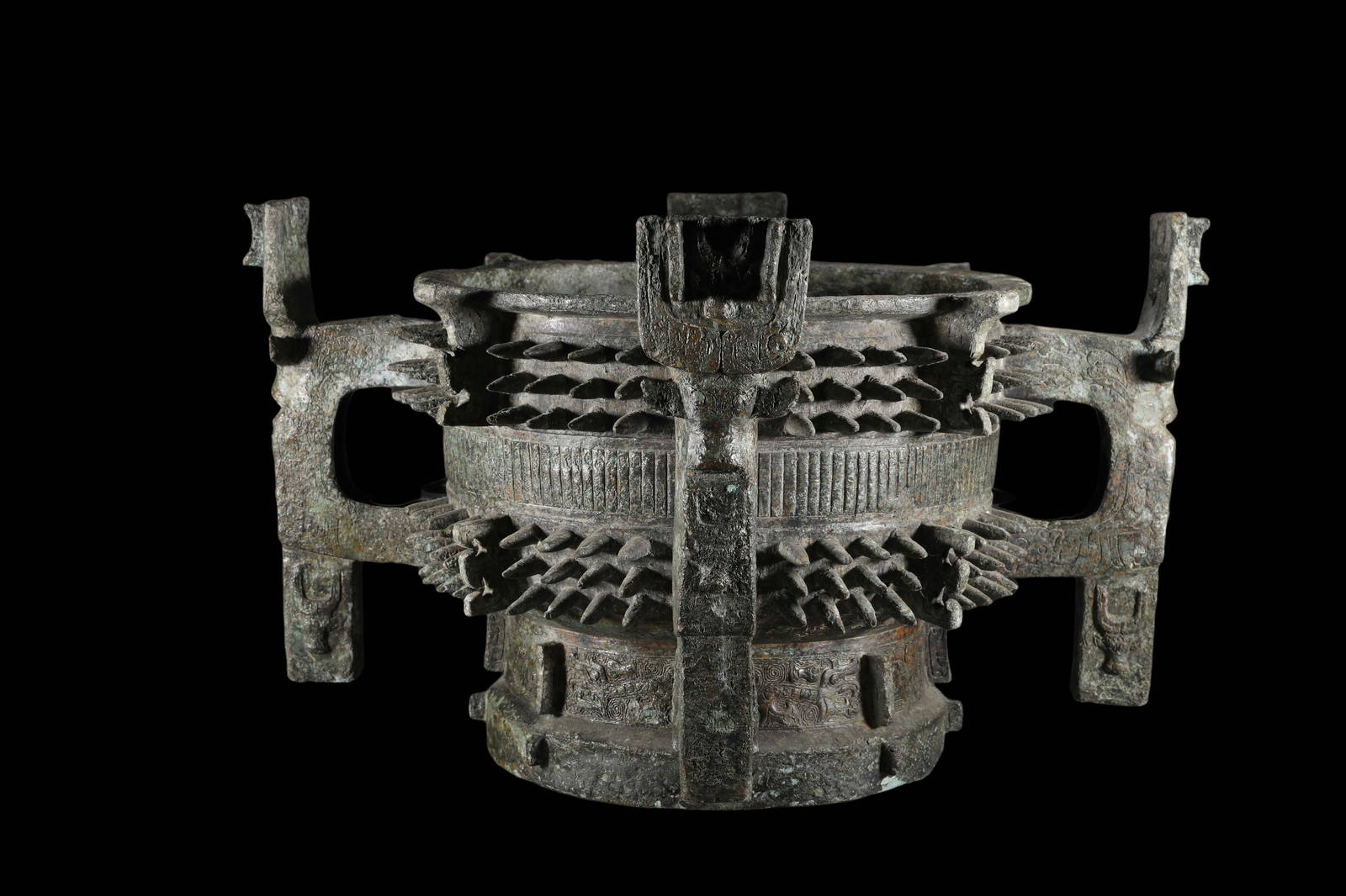 Bronze Gui From Shang And Zhou Dynasties Of China Auction