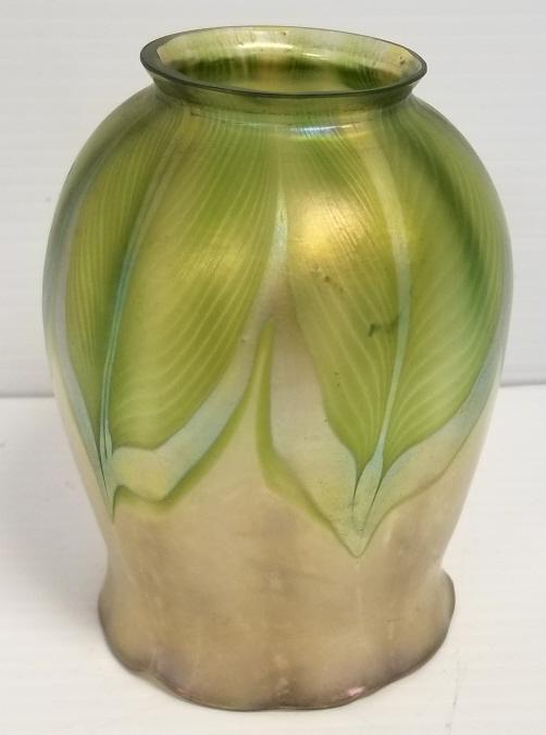 L.c.t. (tiffany) Signed Pulled Feather Art Glass Shade (interior Straw ...