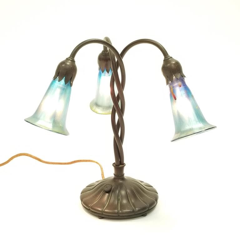 Buffalo Metal Works - Pasadena - Tiffany Style Tulip Lamp - 1 Shade ...