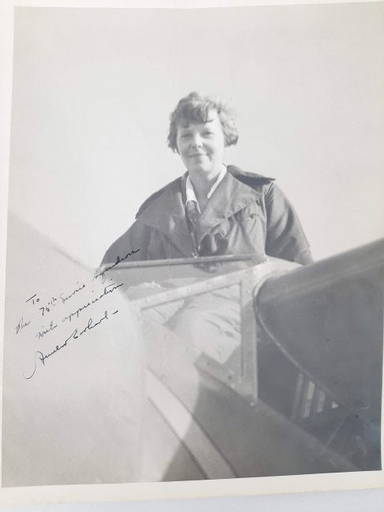 Original Autograph Photograph Of Amelia Earhart