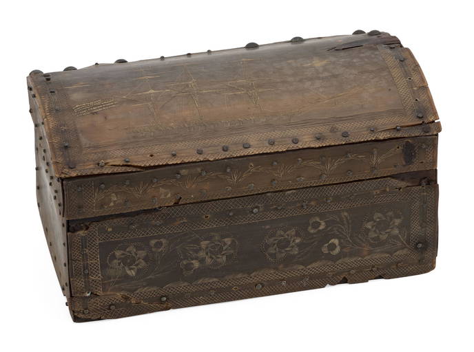 SCRIMSHAW BALEEN BOX 19th Century Height 4.25". Width 7.5". Depth 4.25 ...