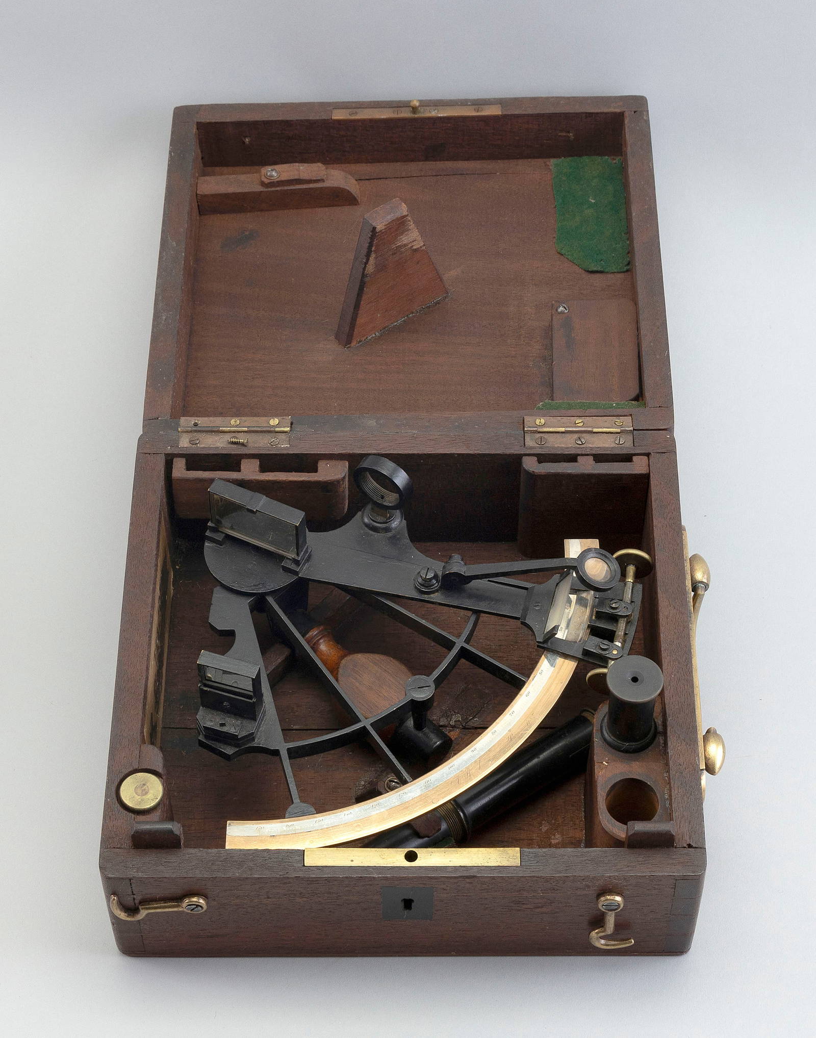 U.s. Lighthouse Establishment Sextant Early 20th Century Case Height 4. ...