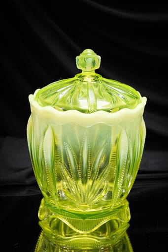 Fenton Vaseline Topaz Glass Cactus Cracker Jar