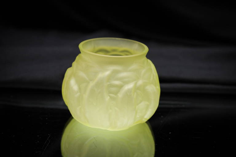 Lime Green Satin Leaf Mold Victorian Toothpick Holder