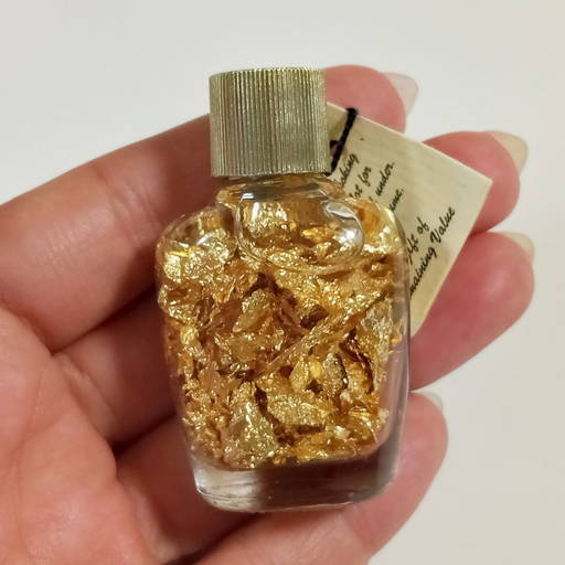 24 Karat real gold flakes in a glass bottle (#0004Q) on Jun 16, 2022 ...