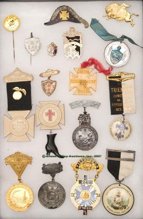 10: KNIGHTS TEMPLAR BADGES AND PINS, LOT OF 17, various