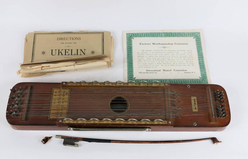 Ukelin Stringed Instruments