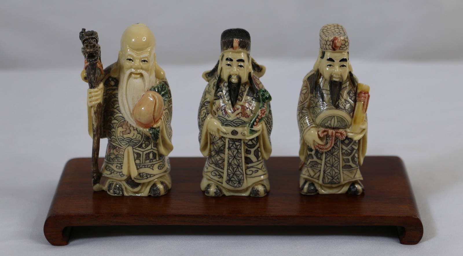 Fu Lu Shou, Figurines Auction