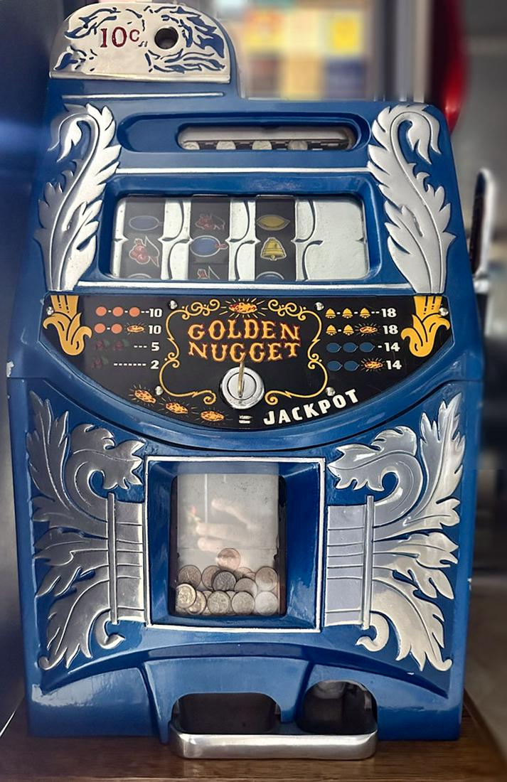 Vintage Mills 10 Cent Golden Nugget Slot Machine Auction