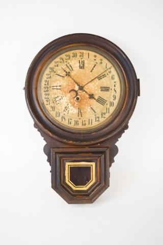 Ingraham Dew Drop Calendar Clock