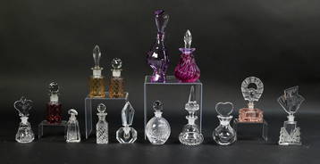 1920s Vantines boxed set, Java Lily perfume bottle and - May 03, 2013 ...