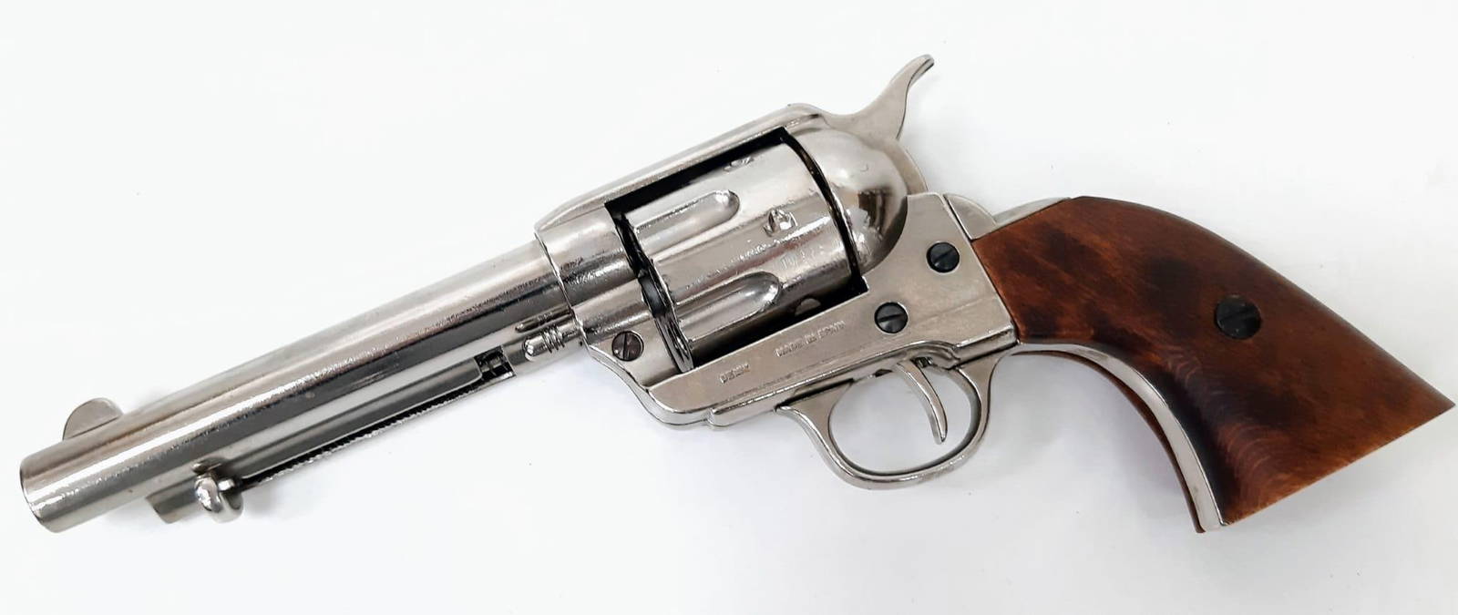 An Excellent Condition Full Size And Weight Quality Model Of A Western ...