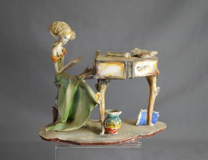 Toni Moretto Lo Scricciolo Lady At Piano Figurine