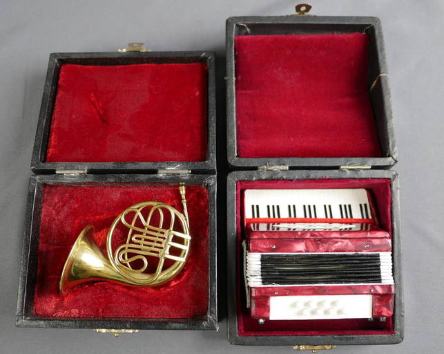 Miniature Musical Instruments Salesman Samples