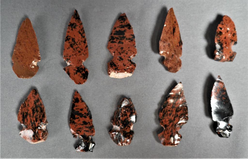 Antique Native American Obsidiant Arrowheads
