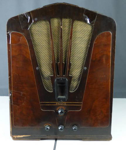 1933 Philco Model 16b Tube Radio