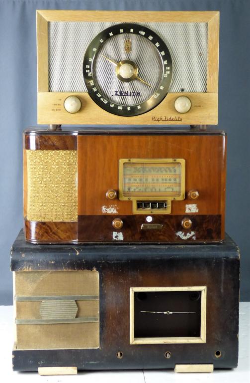 3 Vintage Tube Radios Zenith, Knight & Stafford