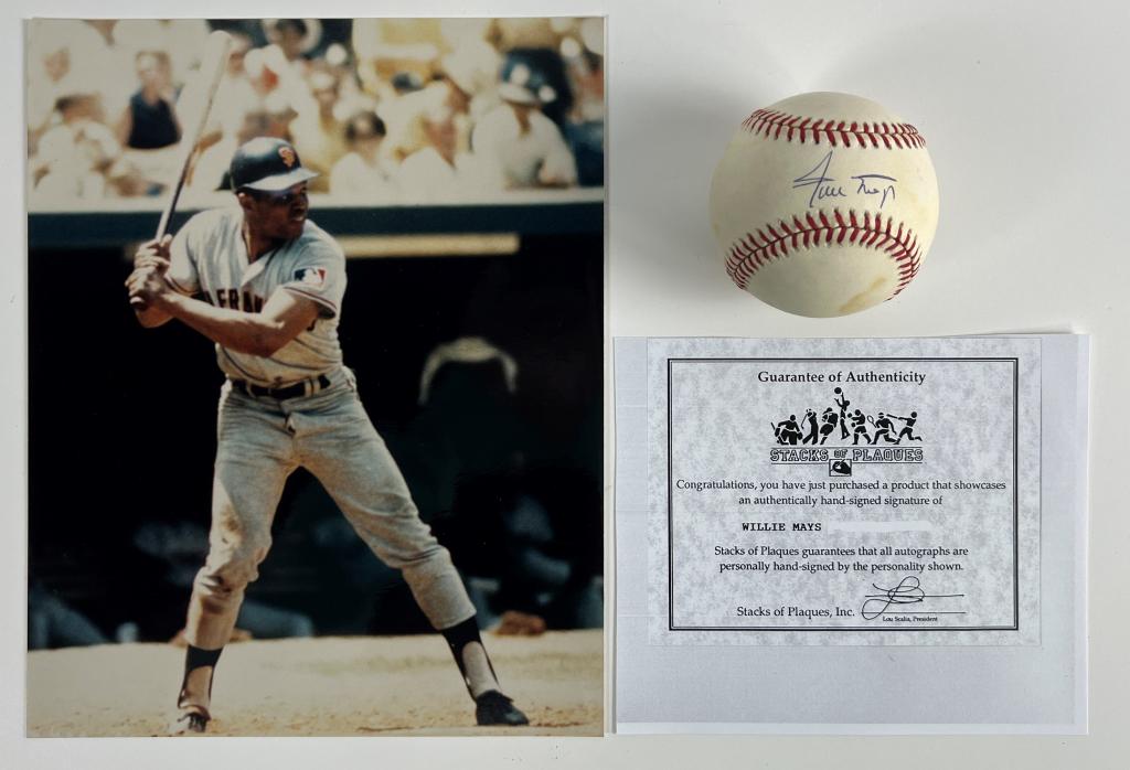 Willie Mays Autographed Baseball Ball W/ Photo