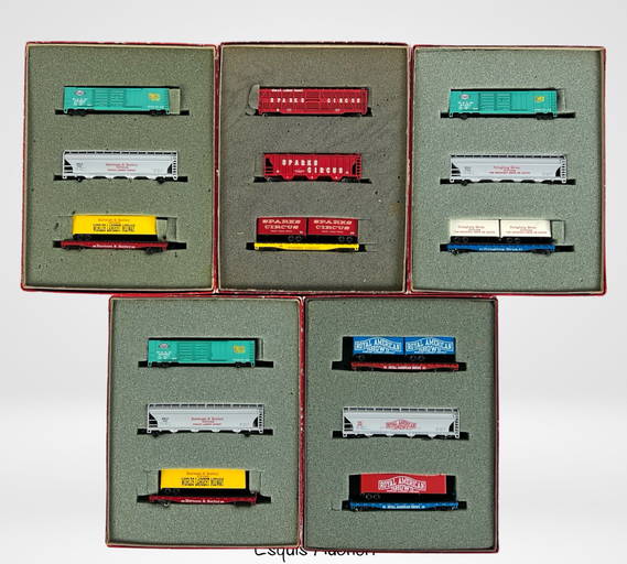 Aksarben N Scale Barnum & Bailey Rr Train Car Sets