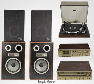 Vintage Zenith Stereo System With Speakers