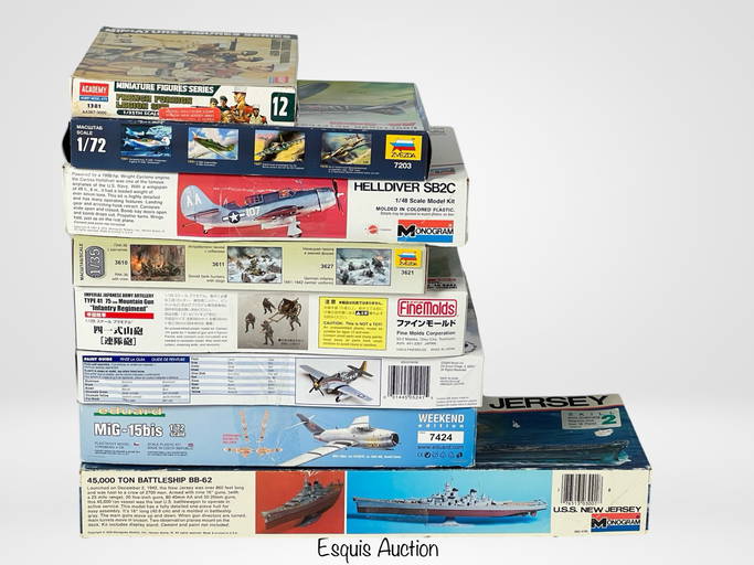 Vintage Miltary Planes. Ship, Soldiers Model Kits