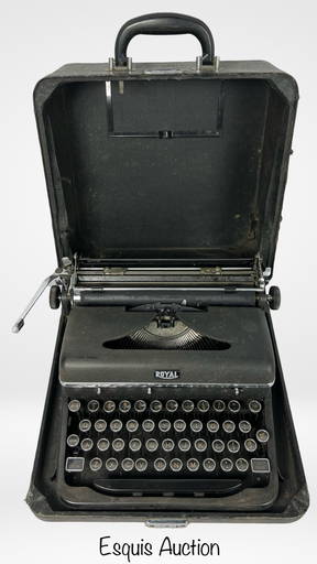 Vintage 1930's 40s Royal Aristocrat Typewriter
