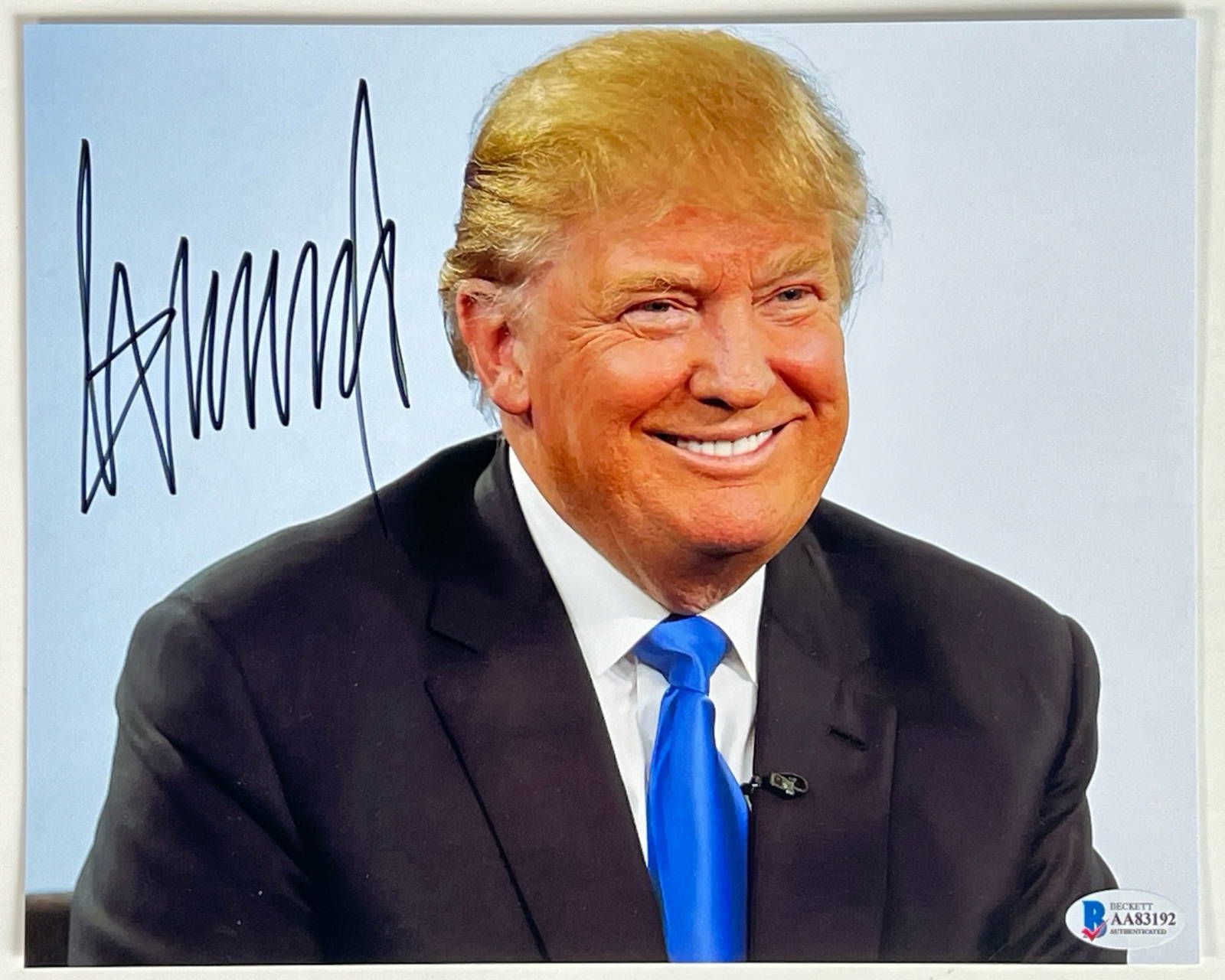 Donald Trump Autographed/ Signed Photograph Auction