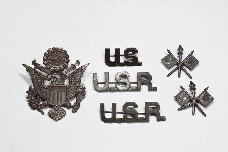 Group of WWI US Army Brooch (#0044) on Dec 29, 2022 | Karl's ...