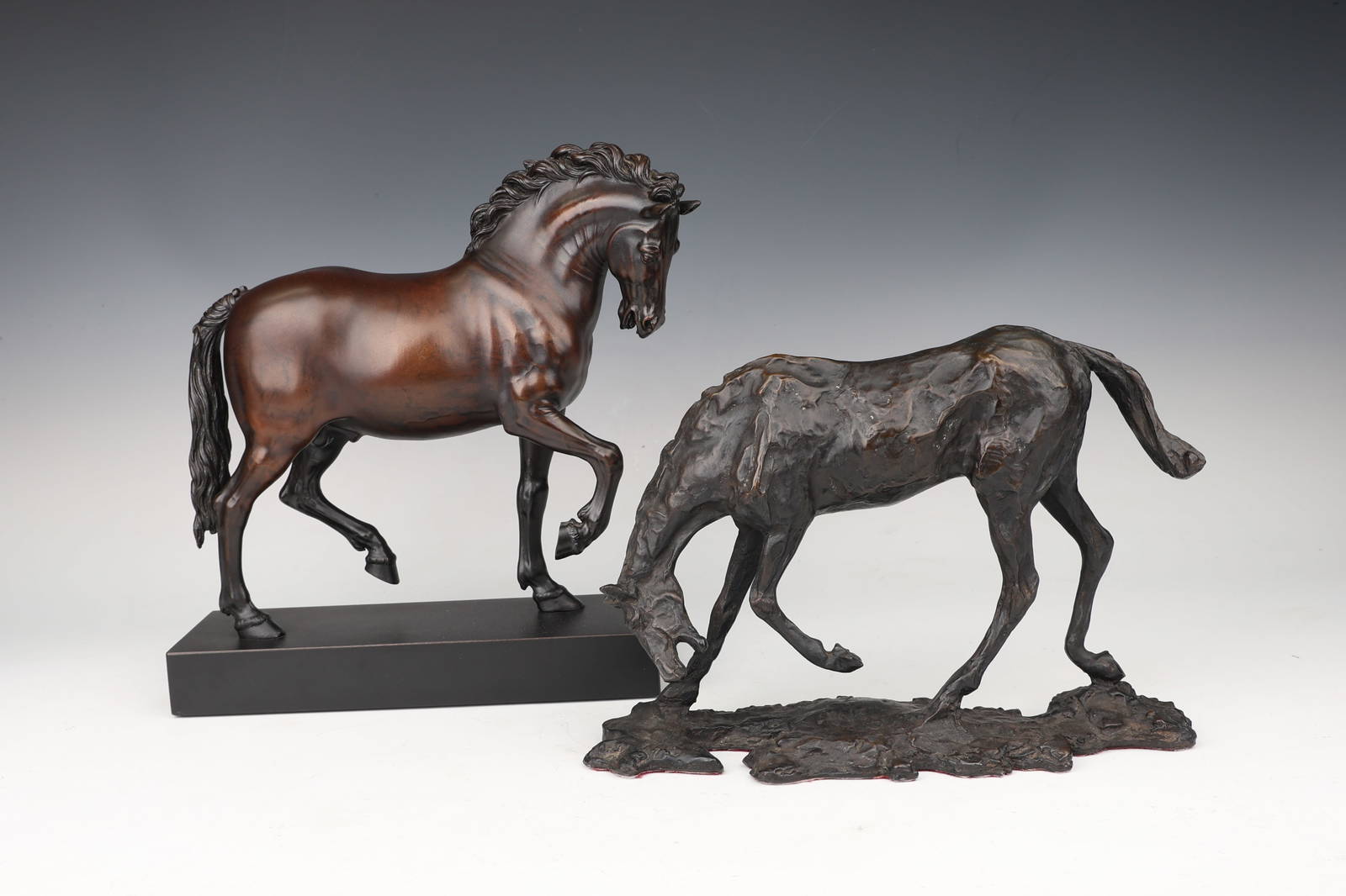 Set Of 2 Mma Horse And Mfa Resin Horse Sculpture Reproduction Auction