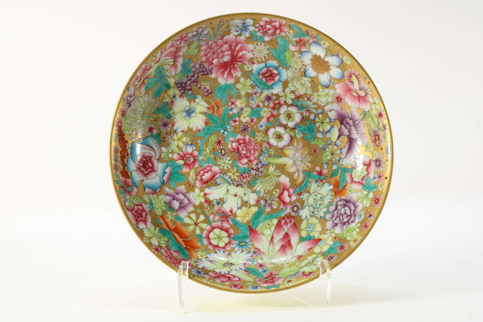 Famille Rose Flower Pattern Porcelain Plate Auction