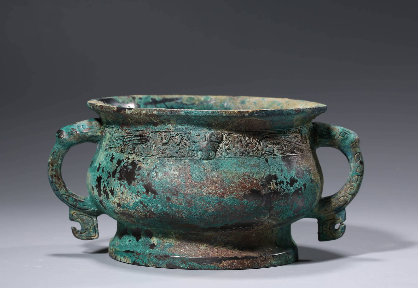 Chinese Bronze Double Ear Pot Auction