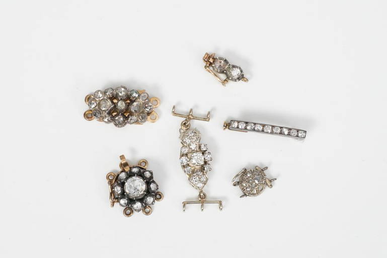 6 Locks, Consisting Of: White Gold Lock, 18 Kt, Set With Brilliant And ...