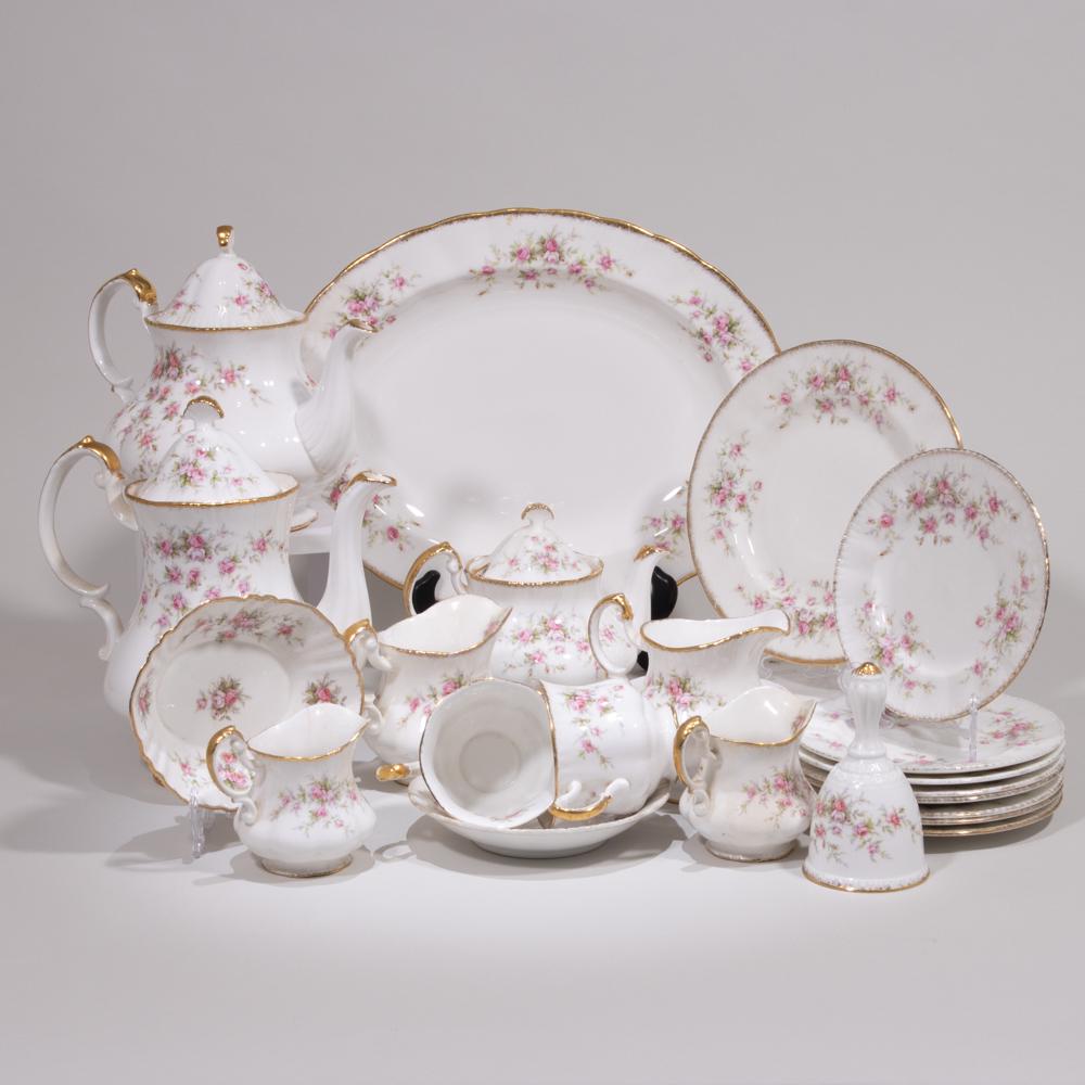 Paragon "victoriana Rose" 25x Porcelain Service