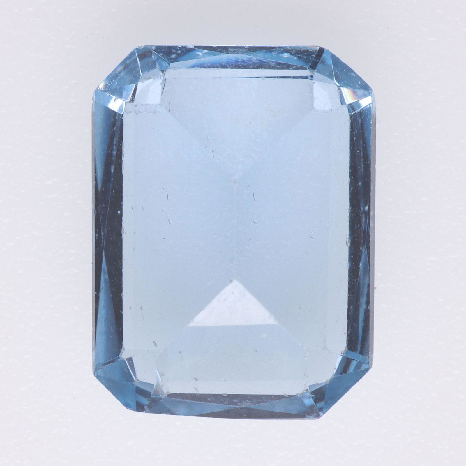Emerald Cut Aquamarine Gemstone - Mar 18, 2023 | Albinus in Nottinghamshire