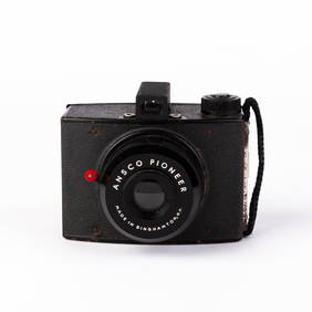Studio camera on tripod, mfg by AGFA, Ansco - May 02, 2015 | Rich Penn ...