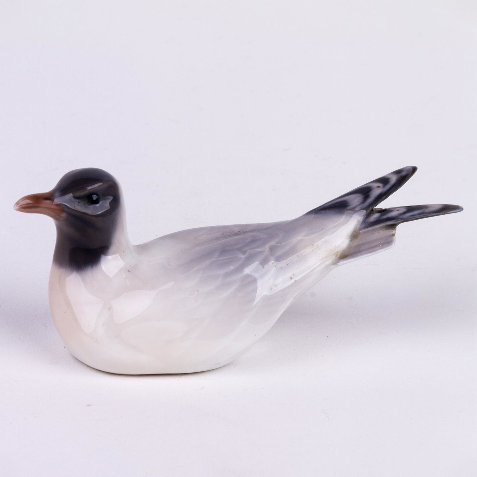 Royal Copenhagen Denmark Porcelain Pigeon Figure (#0377) on Mar 25 ...