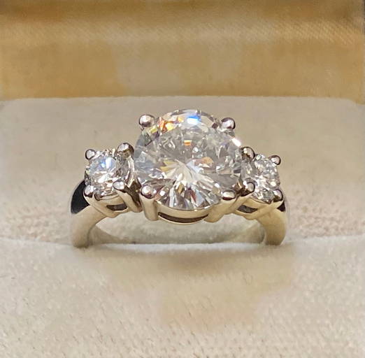 Unique Designer's Solid White Gold With 6+ Carats Diamonds Three Stone ...
