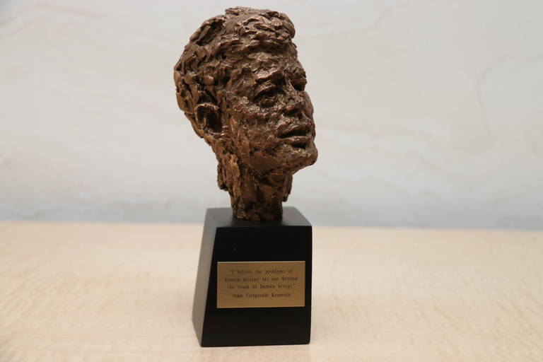 Robert Berks John F Kennedy Sculpture (#0053) on Mar 03, 2022 | Trading ...