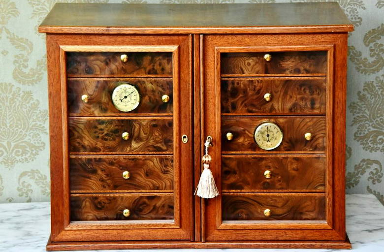 Agresti Italian Burlwood Humidor With 2 Doors And 10 Drawers