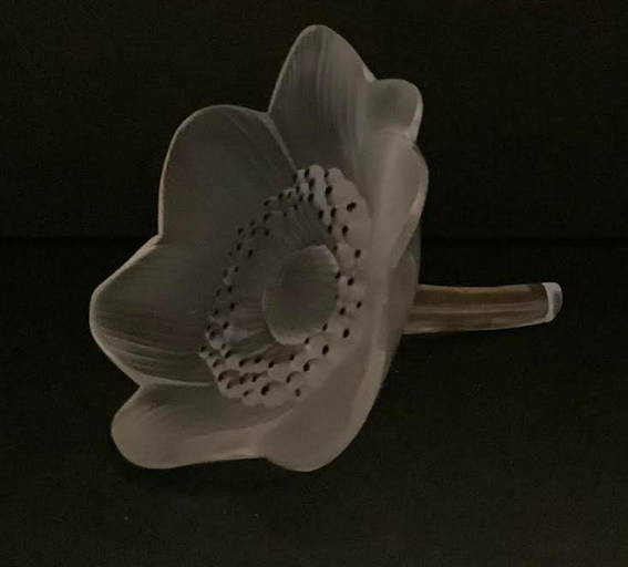 Lalique flower (#911213) on Sep 11, 2022 | SJ Auctioneers in NY