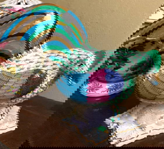 Herend Signed Extra Large Green Fishnet Rooster Pecking 7â€